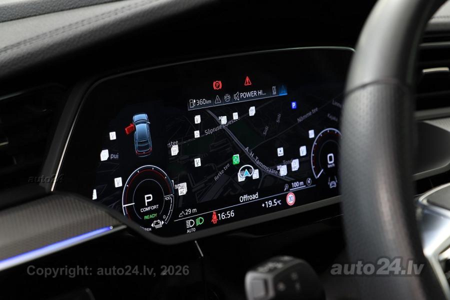Белый Ауди Q8 e-tron 2023 в Таллин, объемом двигателя 0.00 л и пробегом 49 тыс. км за 53995 €, фото 18 на AUTOMOTO.COM.LV