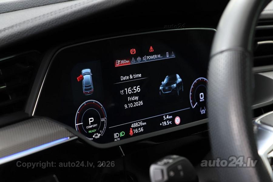 Белый Ауди Q8 e-tron 2023 в Таллин, объемом двигателя 0.00 л и пробегом 49 тыс. км за 53995 €, фото 19 на AUTOMOTO.COM.LV