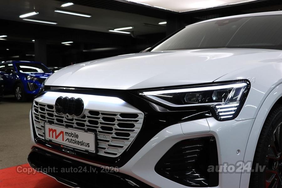 Белый Ауди Q8 e-tron 2023 в Таллин, объемом двигателя 0.00 л и пробегом 49 тыс. км за 53995 €, фото 26 на AUTOMOTO.COM.LV