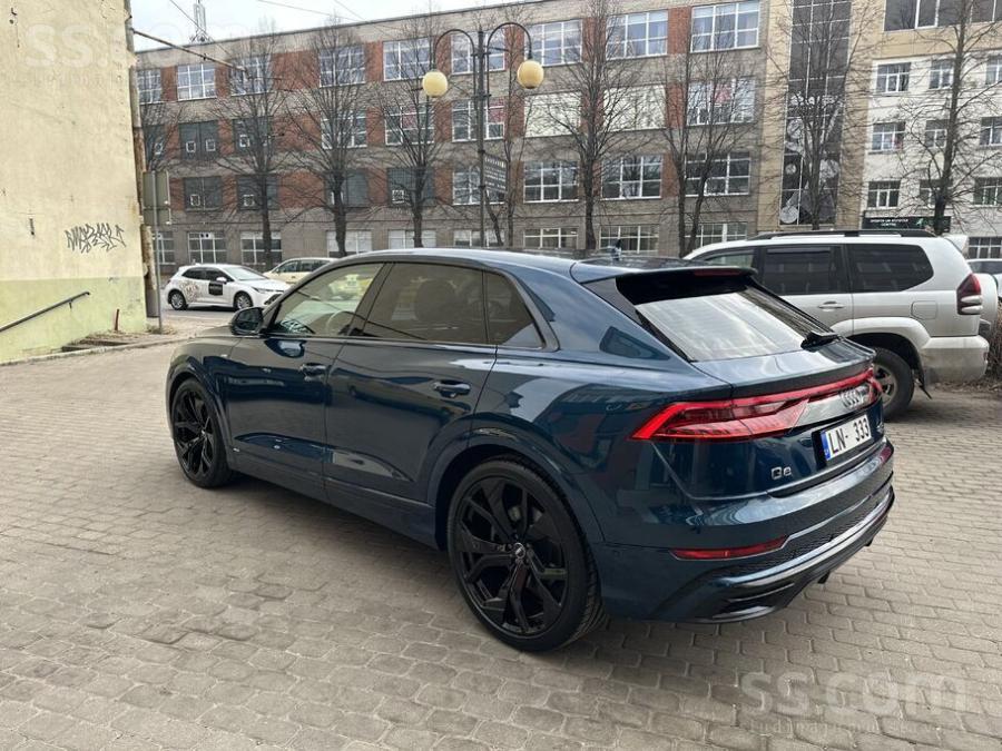Zaļš Audi Q8 2018 Rīga, ar dzinēja tilpumu 3.00 L un nobraukumu 152 tūkst. km par 51200 €, foto 2 vietnē AUTOMOTO.COM.LV
