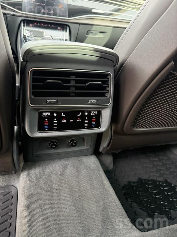 Green Audi Q8 2018 in Riga, with an engine capacity of 3.00 L and mileage of 163 thousand km for 39300 €, photo 9 on AUTOMOTO.COM.LV