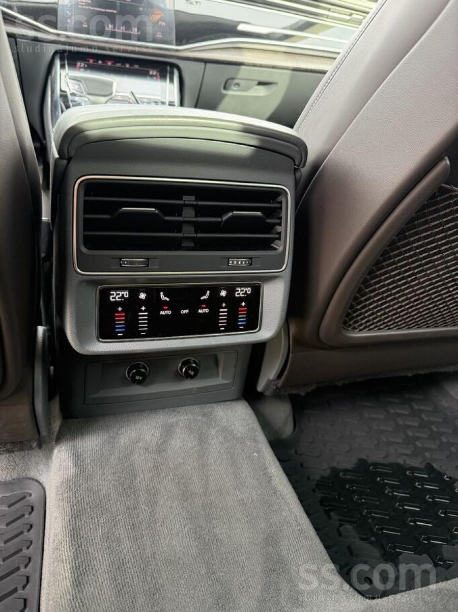 Green Audi Q8 2018 in Riga, with an engine capacity of 3.00 L and mileage of 163 thousand km for 39300 €, photo 10 on AUTOMOTO.COM.LV