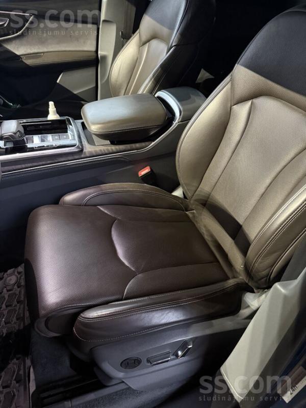 Green Audi Q8 2018 in Riga, with an engine capacity of 3.00 L and mileage of 163 thousand km for 39300 €, photo 10 on AUTOMOTO.COM.LV