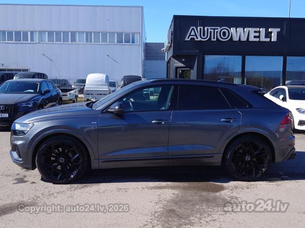 Grey Audi Q8 2018 in Tallinn, with an engine capacity of 3.00 L and mileage of 141 thousand km for 44900 €, photo 2 on AUTOMOTO.COM.LV