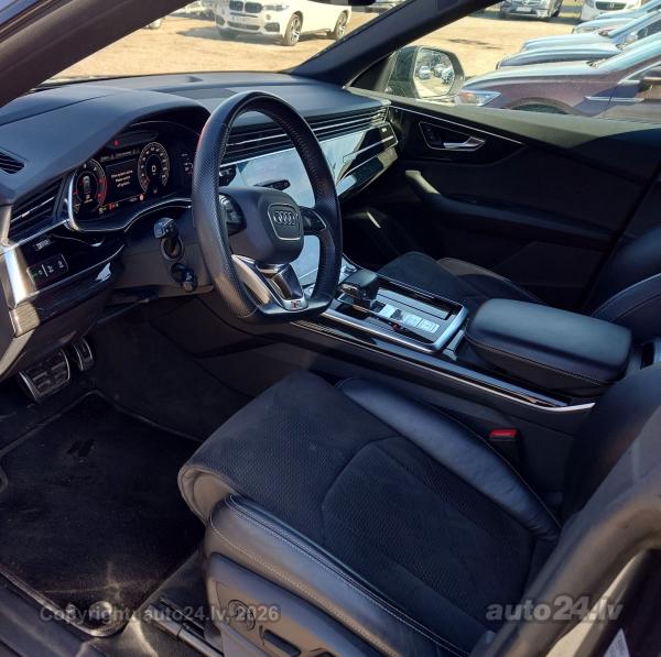 Grey Audi Q8 2018 in Tallinn, with an engine capacity of 3.00 L and mileage of 141 thousand km for 44900 €, photo 9 on AUTOMOTO.COM.LV