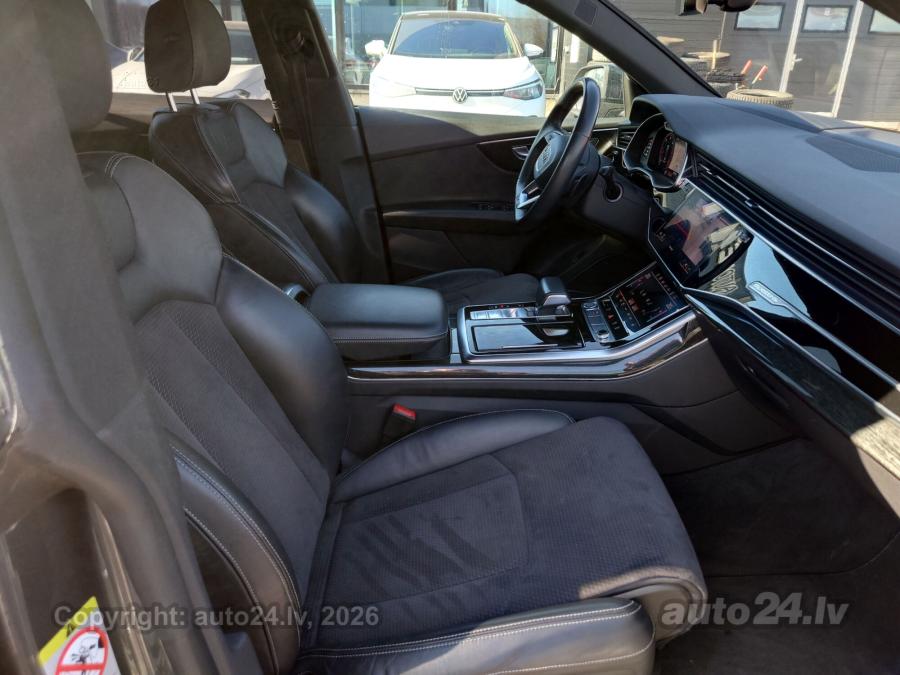 Grey Audi Q8 2018 in Tallinn, with an engine capacity of 3.00 L and mileage of 141 thousand km for 44900 €, photo 11 on AUTOMOTO.COM.LV