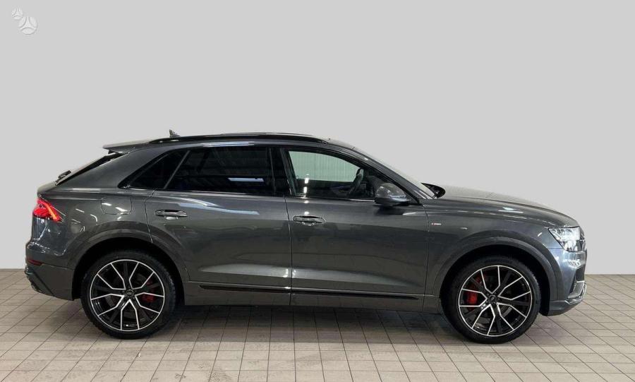 Pelēks Audi Q8 2018 Kauņa, ar dzinēja tilpumu 2.97 L un nobraukumu 151 tūkst. km par 37900 €, foto 4 vietnē AUTOMOTO.COM.LV