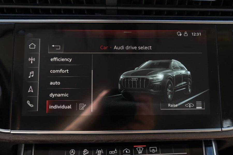 Pelēks Audi Q8 2018 Viļņa, ar dzinēja tilpumu 3.00 L un nobraukumu 197 tūkst. km par 42000 €, foto 15 vietnē AUTOMOTO.COM.LV