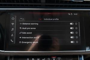 Pelēks Audi Q8 2018 Viļņa, ar dzinēja tilpumu 3.00 L un nobraukumu 197 tūkst. km par 42000 €, foto 16 vietnē AUTOMOTO.COM.LV