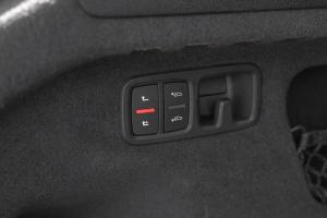 Pelēks Audi Q8 2018 Viļņa, ar dzinēja tilpumu 3.00 L un nobraukumu 197 tūkst. km par 42000 €, foto 26 vietnē AUTOMOTO.COM.LV