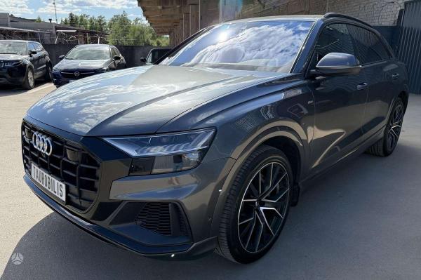 Grey Audi Q8 2018 in Rokiskis, with an engine capacity of 2.97 L and mileage of 218 thousand km for 36400 €, photo 9 on AUTOMOTO.COM.LV