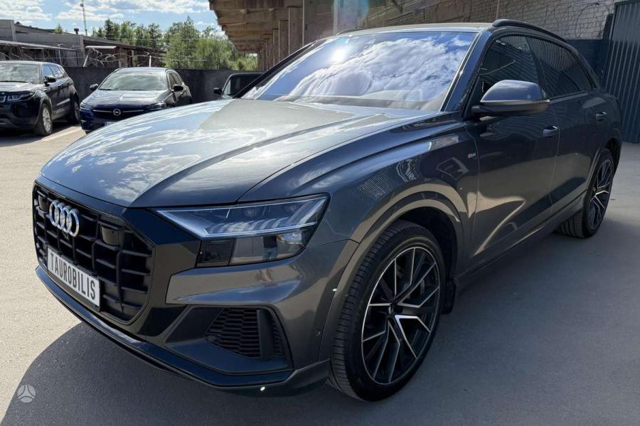 Grey Audi Q8 2018 in Rokiskis, with an engine capacity of 2.97 L and mileage of 218 thousand km for 36400 €, photo 10 on AUTOMOTO.COM.LV