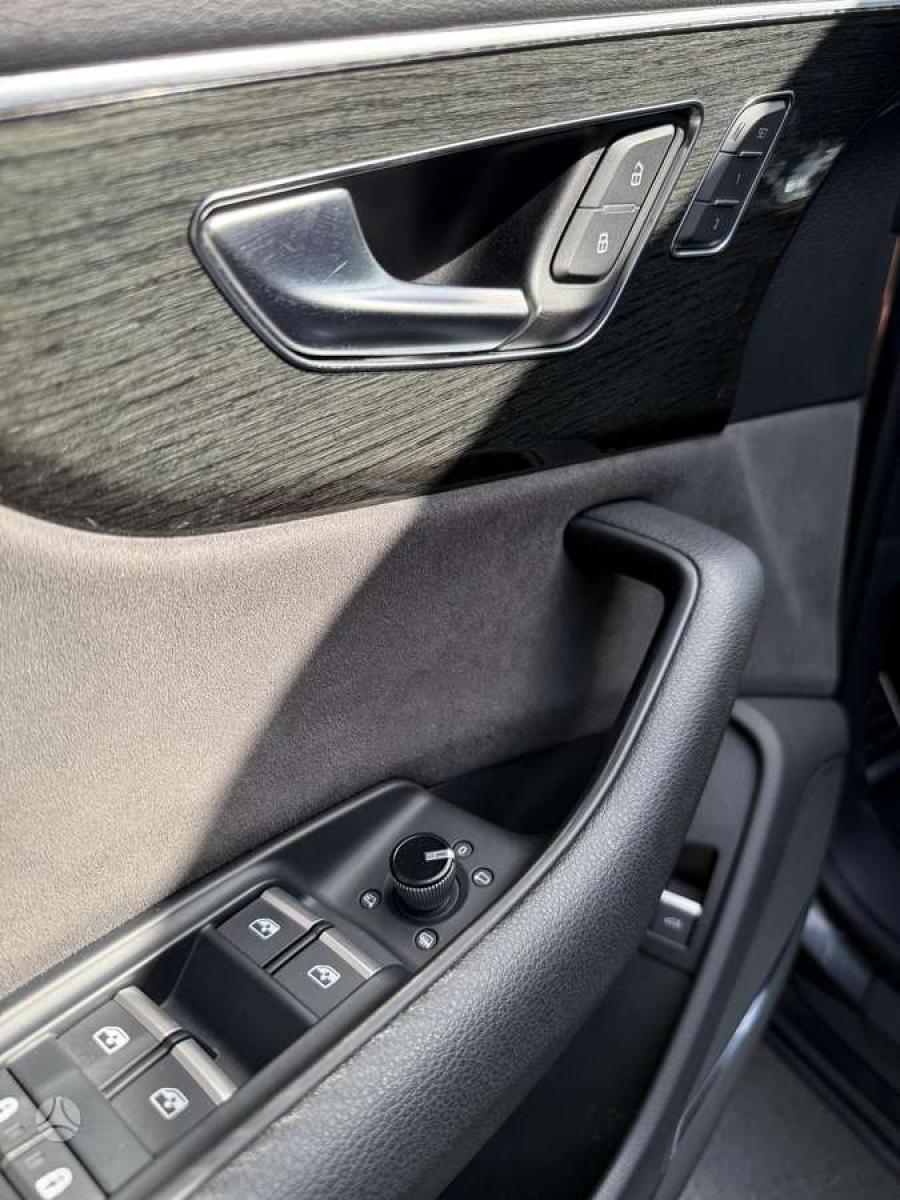 Grey Audi Q8 2018 in Rokiskis, with an engine capacity of 2.97 L and mileage of 218 thousand km for 36400 €, photo 14 on AUTOMOTO.COM.LV