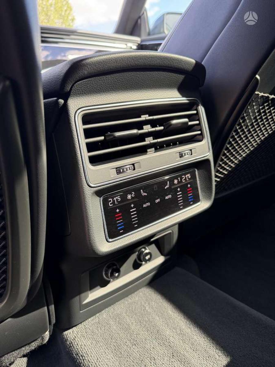 Grey Audi Q8 2018 in Rokiskis, with an engine capacity of 2.97 L and mileage of 218 thousand km for 36400 €, photo 24 on AUTOMOTO.COM.LV