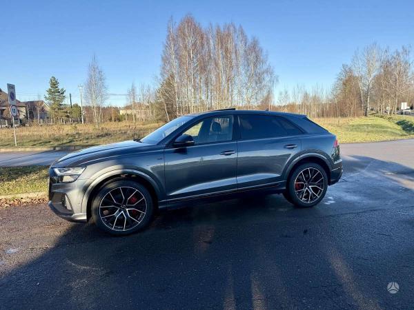 Grey Audi Q8 2019 in Taurage, with an engine capacity of 2.97 L and mileage of 235 thousand km for 37900 €, photo 4 on AUTOMOTO.COM.LV