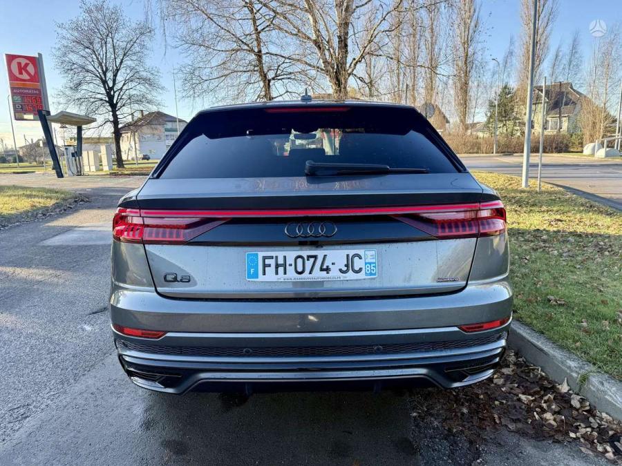 Grey Audi Q8 2019 in Taurage, with an engine capacity of 2.97 L and mileage of 235 thousand km for 37900 €, photo 8 on AUTOMOTO.COM.LV