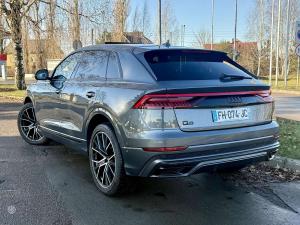 Grey Audi Q8 2019 in Taurage, with an engine capacity of 2.97 L and mileage of 235 thousand km for 37900 €, photo 9 on AUTOMOTO.COM.LV