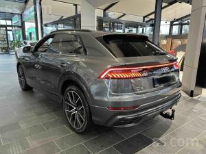 Pelēks Audi Q8 2019 Rīga, ar dzinēja tilpumu 3.00 L un nobraukumu 209 tūkst. km par 41600 €, foto 2 vietnē AUTOMOTO.COM.LV