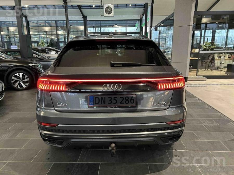 Pelēks Audi Q8 2019 Rīga, ar dzinēja tilpumu 3.00 L un nobraukumu 209 tūkst. km par 41600 €, foto 5 vietnē AUTOMOTO.COM.LV