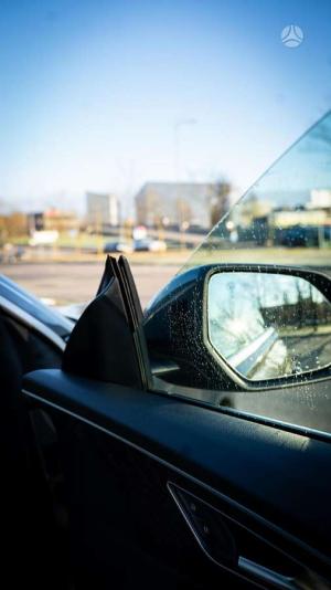 Grey Audi Q8 2019 in Vilnius, with an engine capacity of 3.00 L and mileage of 130 thousand km for 46000 €, photo 19 on AUTOMOTO.COM.LV