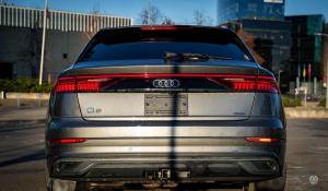 Grey Audi Q8 2019 in Vilnius, with an engine capacity of 3.00 L and mileage of 130 thousand km for 46000 €, photo 23 on AUTOMOTO.COM.LV