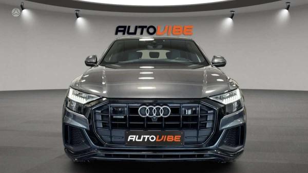 Grey Audi Q8 2019 in Vilnius, with an engine capacity of 3.00 L and mileage of 179 thousand km for 47777 €, photo 1 on AUTOMOTO.COM.LV