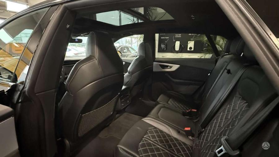 Grey Audi Q8 2019 in Vilnius, with an engine capacity of 3.00 L and mileage of 179 thousand km for 47777 €, photo 13 on AUTOMOTO.COM.LV