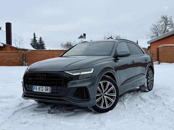 Grey Audi Q8 2019 in Taurage, with an engine capacity of 2.97 L and mileage of 130 thousand km for 39500 €, photo 1 on AUTOMOTO.COM.LV