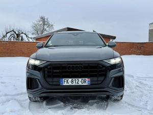 Pelēks Audi Q8 2019 Tauragė, ar dzinēja tilpumu 2.97 L un nobraukumu 130 tūkst. km par 39500 €, foto 4 vietnē AUTOMOTO.COM.LV