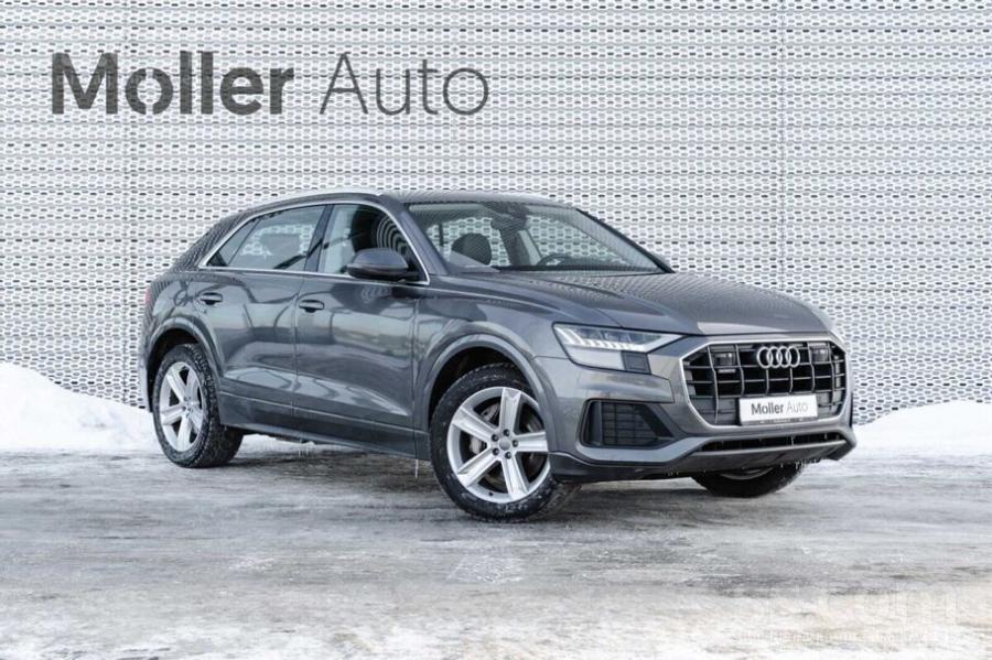 Grey Audi Q8 2019 in Riga, with an engine capacity of 3.00 L and mileage of 109 thousand km for 54900 €, photo 2 on AUTOMOTO.COM.LV