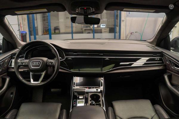 Grey Audi Q8 2019 in Vilnius, with an engine capacity of 3.00 L and mileage of 91 thousand km for 42900 €, photo 6 on AUTOMOTO.COM.LV