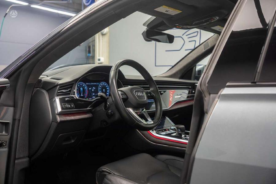 Pelēks Audi Q8 2019 Viļņa, ar dzinēja tilpumu 3.00 L un nobraukumu 91 tūkst. km par 42900 €, foto 9 vietnē AUTOMOTO.COM.LV