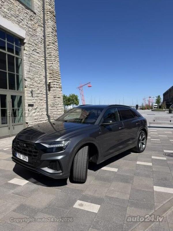 Pelēks Audi Q8 2019 Tallina, ar dzinēja tilpumu 3.00 L un nobraukumu 135 tūkst. km par 45900 €, foto 1 vietnē AUTOMOTO.COM.LV