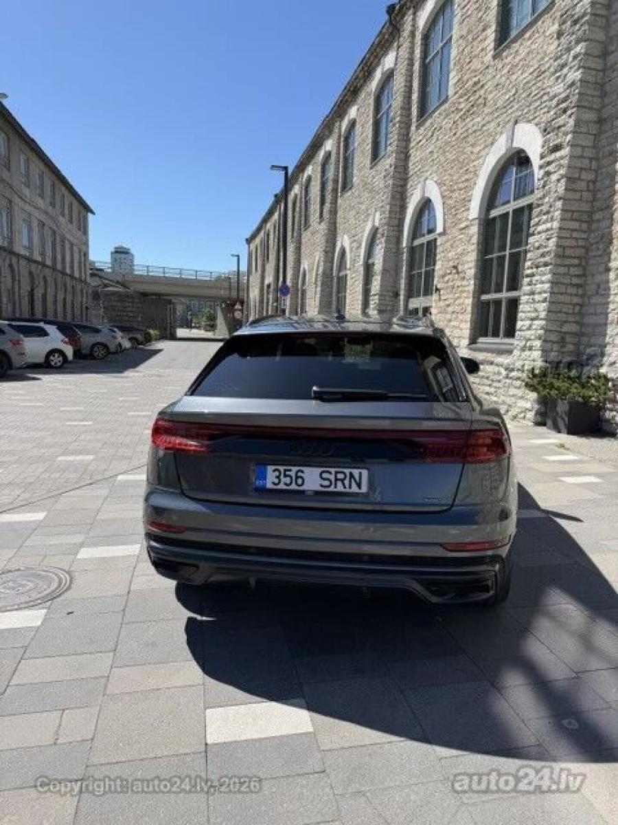 Grey Audi Q8 2019 in Tallinn, with an engine capacity of 3.00 L and mileage of 135 thousand km for 45900 €, photo 6 on AUTOMOTO.COM.LV