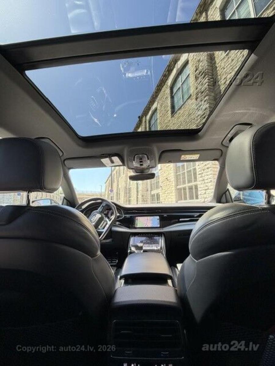 Grey Audi Q8 2019 in Tallinn, with an engine capacity of 3.00 L and mileage of 135 thousand km for 45900 €, photo 11 on AUTOMOTO.COM.LV