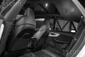 Pelēks Audi Q8 2019 Rīga, ar dzinēja tilpumu 3.00 L un nobraukumu 121 tūkst. km par 45000 €, foto 14 vietnē AUTOMOTO.COM.LV