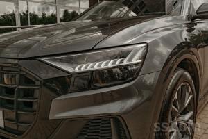 Grey Audi Q8 2019 in Riga, with an engine capacity of 3.00 L and mileage of 117 thousand km for 45000 €, photo 6 on AUTOMOTO.COM.LV