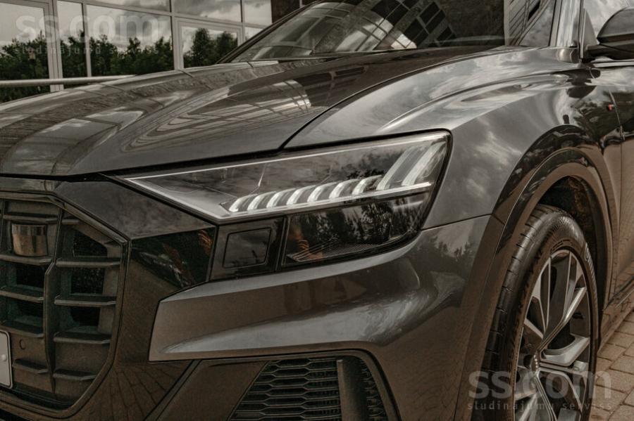 Grey Audi Q8 2019 in Riga, with an engine capacity of 3.00 L and mileage of 117 thousand km for 45000 €, photo 6 on AUTOMOTO.COM.LV