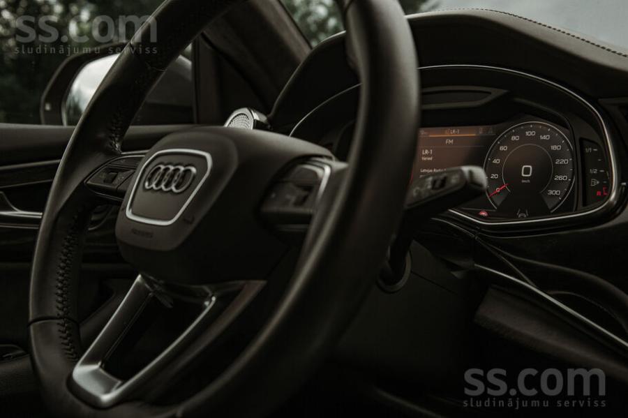 Grey Audi Q8 2019 in Riga, with an engine capacity of 3.00 L and mileage of 117 thousand km for 45000 €, photo 12 on AUTOMOTO.COM.LV