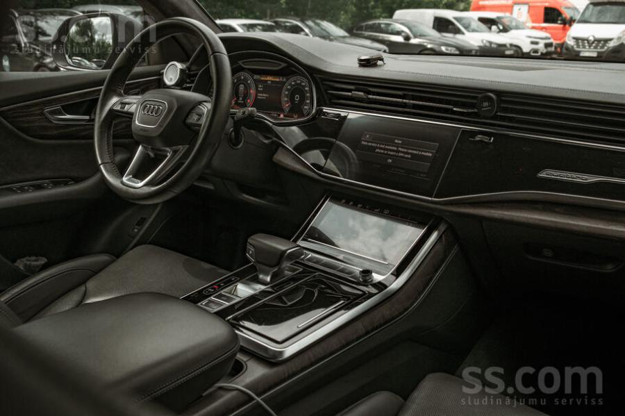 Grey Audi Q8 2019 in Riga, with an engine capacity of 3.00 L and mileage of 117 thousand km for 45000 €, photo 13 on AUTOMOTO.COM.LV