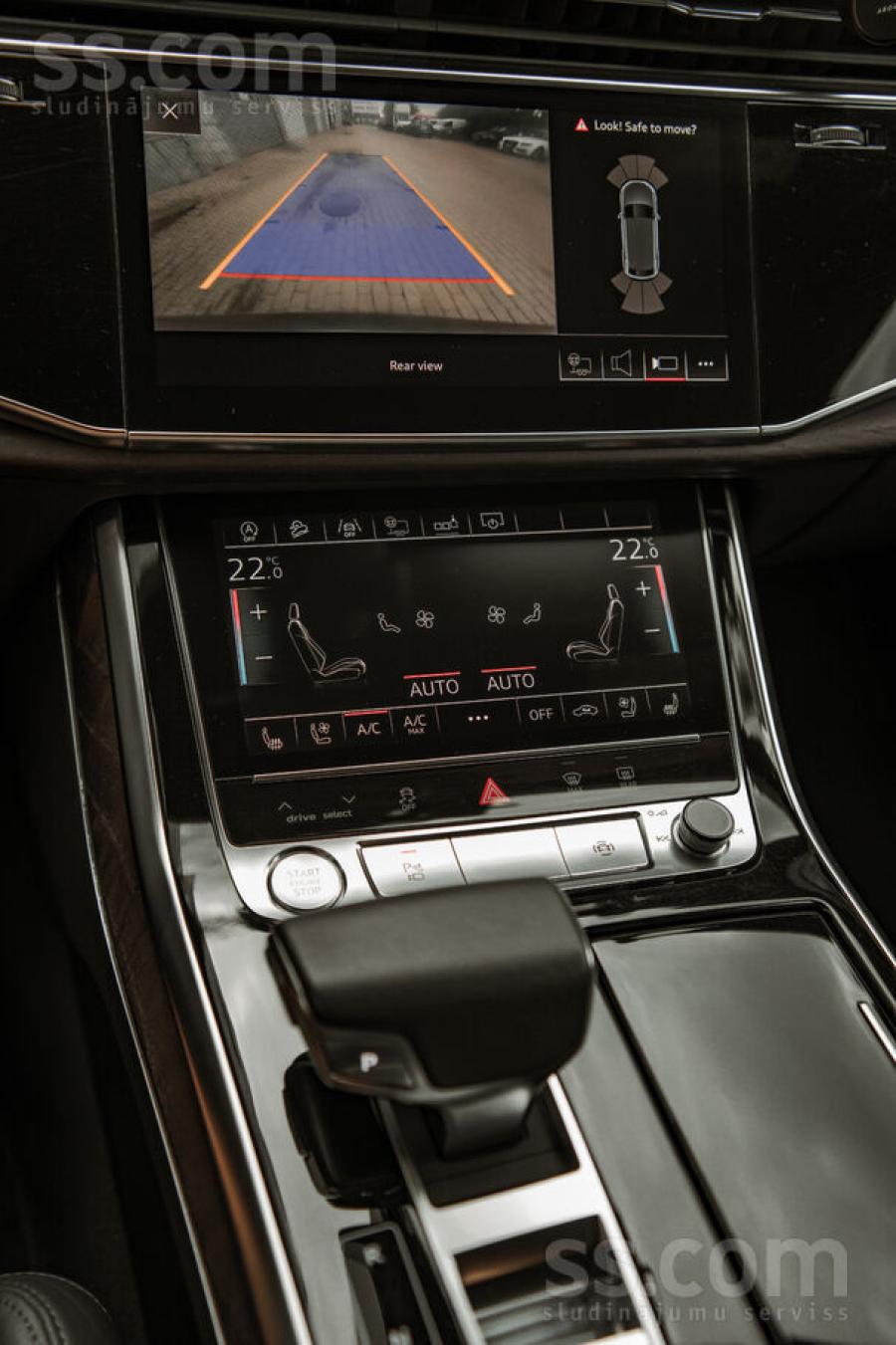 Grey Audi Q8 2019 in Riga, with an engine capacity of 3.00 L and mileage of 117 thousand km for 45000 €, photo 16 on AUTOMOTO.COM.LV