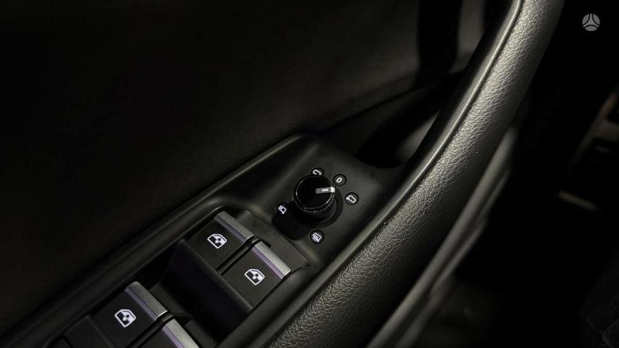 Pelēks Audi Q8 2019 Viļņa, ar dzinēja tilpumu 3.00 L un nobraukumu 179 tūkst. km par 39999 €, foto 31 vietnē AUTOMOTO.COM.LV