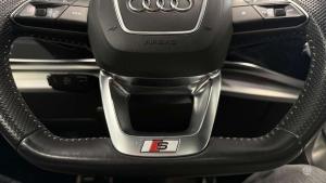 Pelēks Audi Q8 2019 Viļņa, ar dzinēja tilpumu 3.00 L un nobraukumu 179 tūkst. km par 39999 €, foto 32 vietnē AUTOMOTO.COM.LV