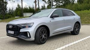 Серый Ауди Q8 2019 в Вильнюс, объемом двигателя 3.00 л и пробегом 92 тыс. км за 56000 €, фото 3 на AUTOMOTO.COM.LV