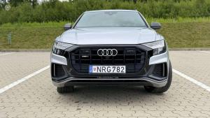 Серый Ауди Q8 2019 в Вильнюс, объемом двигателя 3.00 л и пробегом 92 тыс. км за 56000 €, фото 4 на AUTOMOTO.COM.LV