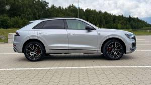 Серый Ауди Q8 2019 в Вильнюс, объемом двигателя 3.00 л и пробегом 92 тыс. км за 56000 €, фото 5 на AUTOMOTO.COM.LV