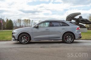 Grey Audi Q8 2019 in Riga, with an engine capacity of 3.00 L and mileage of 195 thousand km for 53500 €, photo 4 on AUTOMOTO.COM.LV