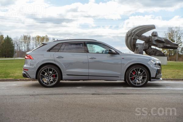 Grey Audi Q8 2019 in Riga, with an engine capacity of 3.00 L and mileage of 195 thousand km for 53500 €, photo 7 on AUTOMOTO.COM.LV