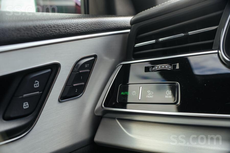 Grey Audi Q8 2019 in Riga, with an engine capacity of 3.00 L and mileage of 195 thousand km for 53500 €, photo 16 on AUTOMOTO.COM.LV