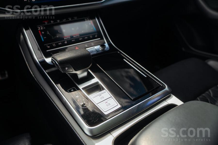 Grey Audi Q8 2019 in Riga, with an engine capacity of 3.00 L and mileage of 195 thousand km for 53500 €, photo 29 on AUTOMOTO.COM.LV
